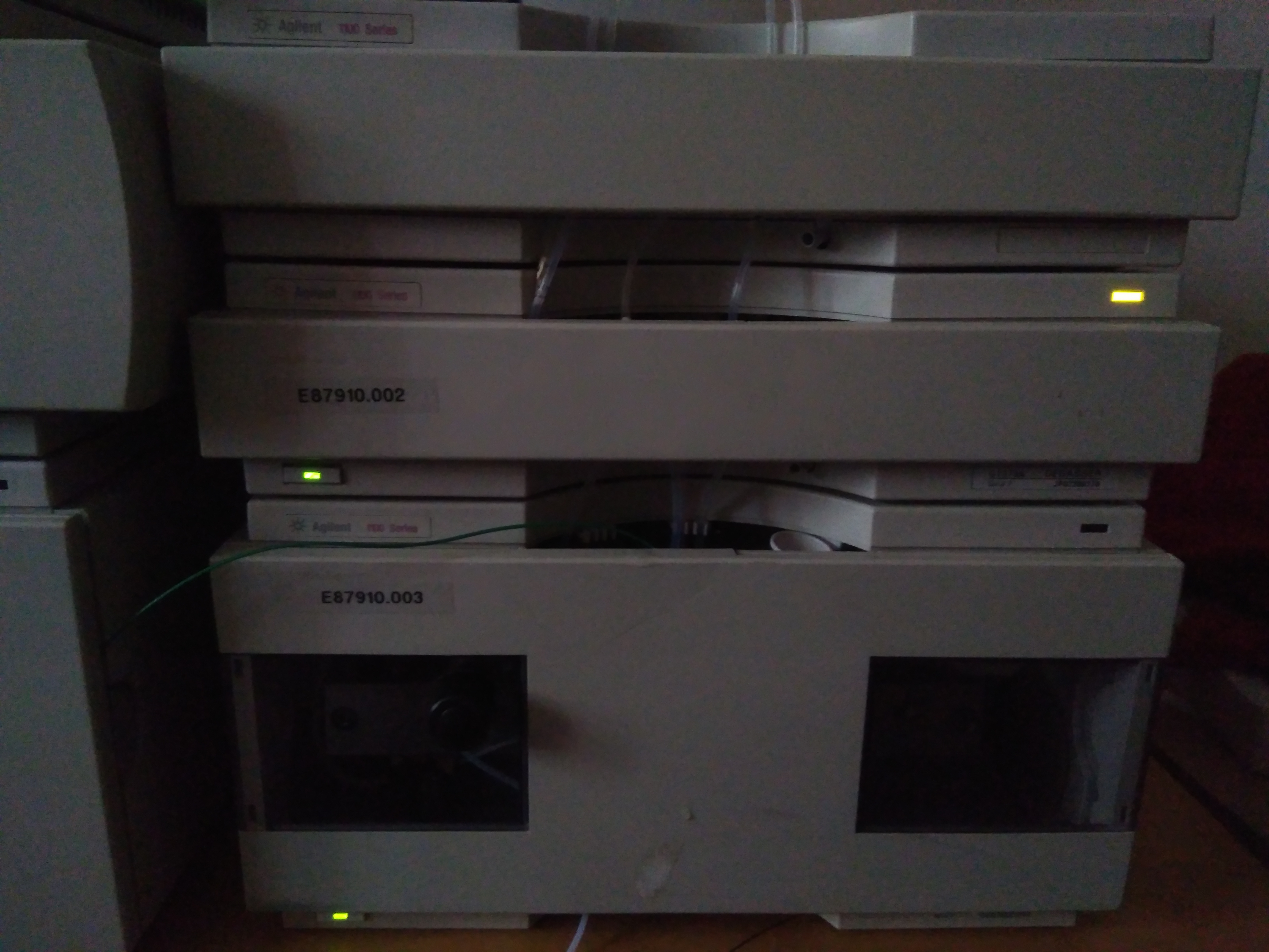 Agilent 1100 HPLC System - Innovative Trend Lab Montreal Canada