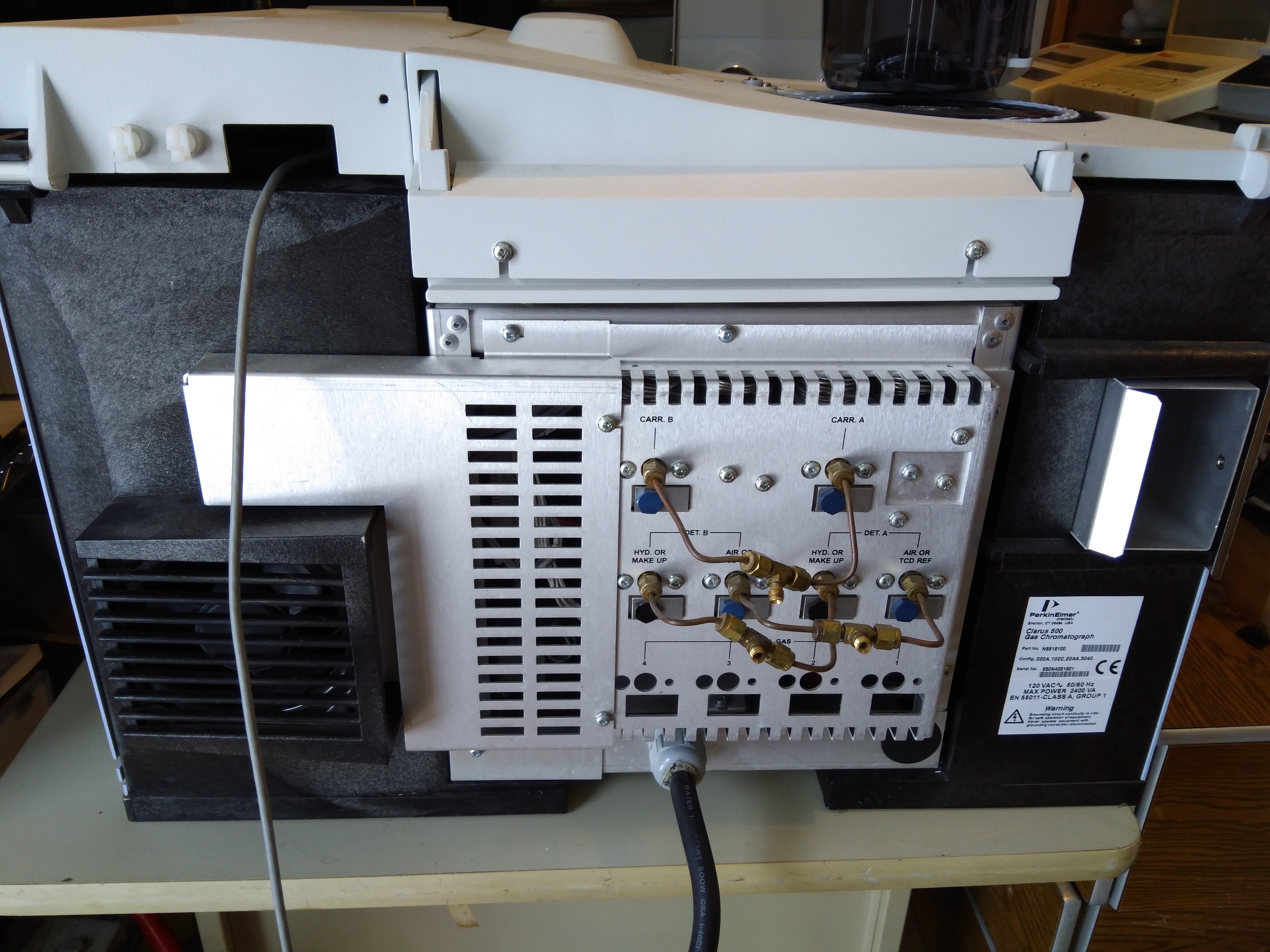 Perkin Elmer Clarus 500 GC - InnovTrendLab