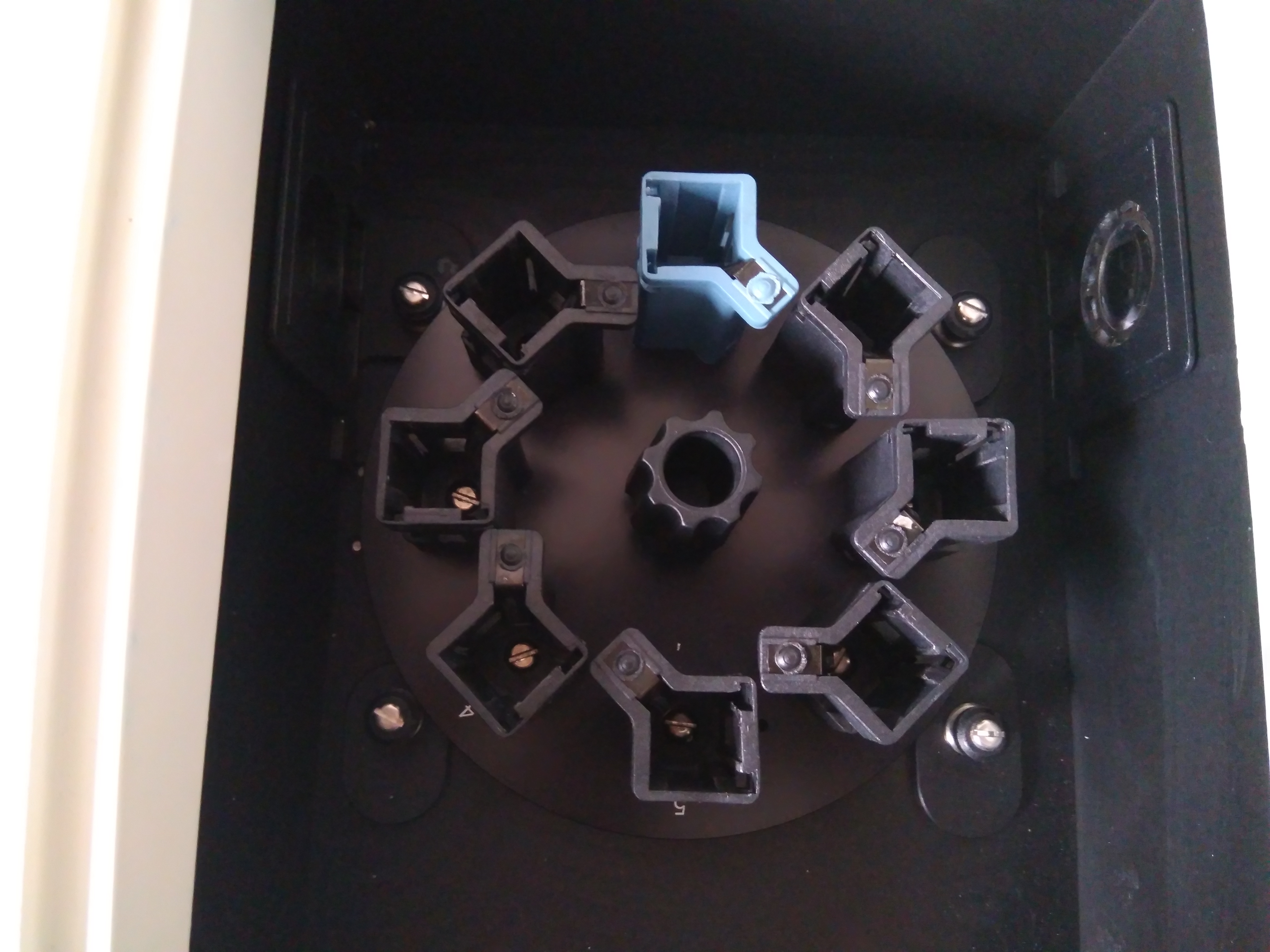 Pharmacia Ultrospec 3000 UV-Vis Scanning Spectrophotometer - InnovTrendLab