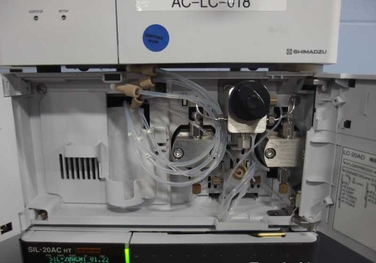 Shimadzu Prominence 20 HPLC UFLC System Including Software