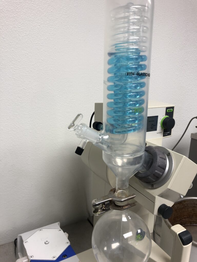 Buchi Rotavapor Evaporator R215 with Vacuum Pump, Water Bath B-491 ...